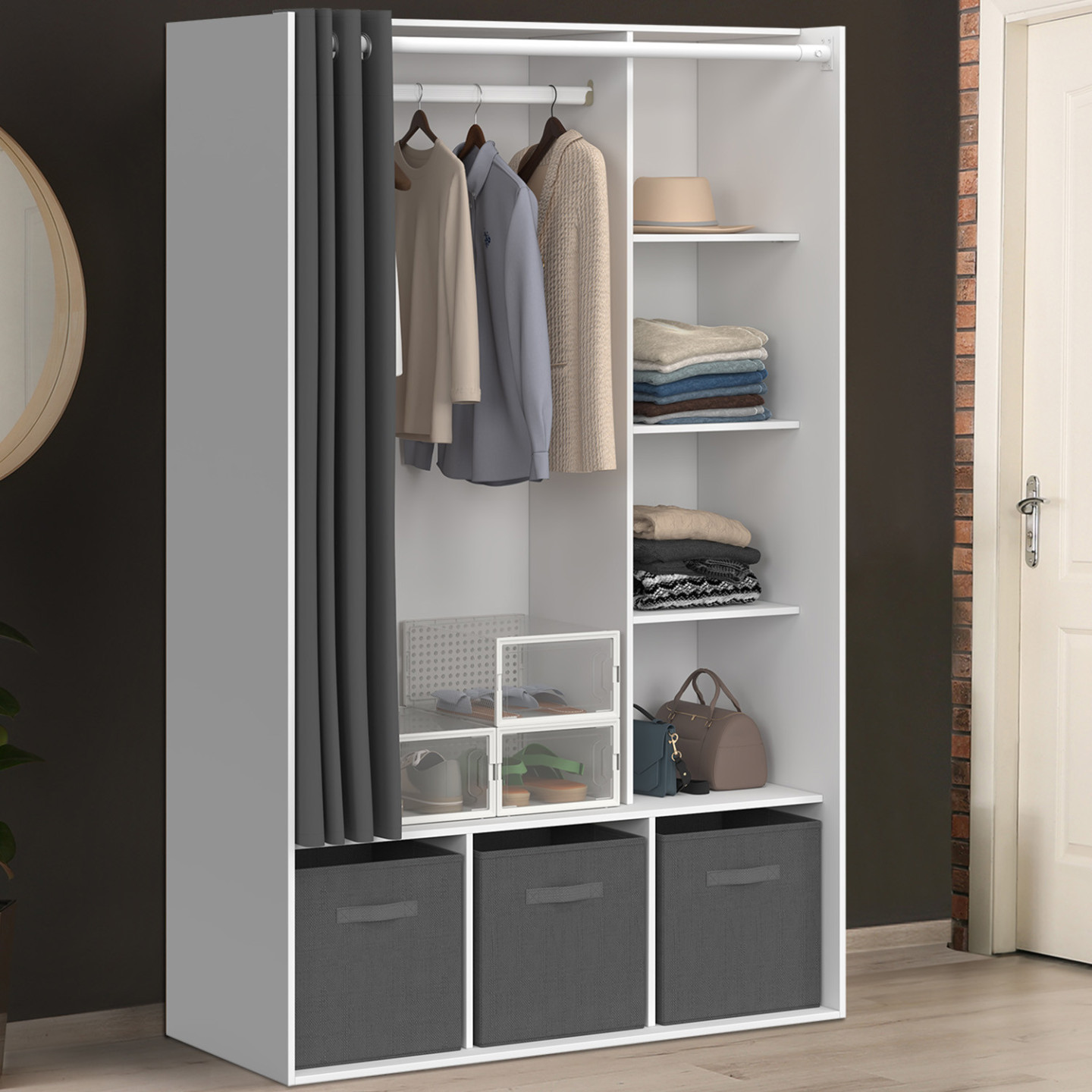 Dressing penderie blanc avec rideaux gris étagères et boites de ...